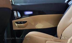 Balts Kia Carnival 2022 Tallina, ar dzinēja tilpumu 2.20 L un nobraukumu 88 tūkst. km par 39880 €, foto 16 vietnē AUTOMOTO.COM.LV