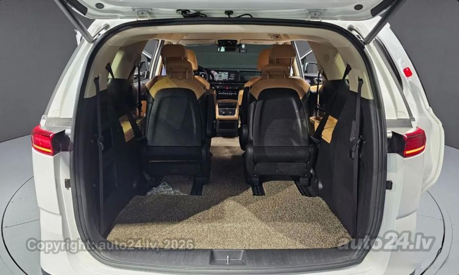 Balts Kia Carnival 2022 Tallina, ar dzinēja tilpumu 2.20 L un nobraukumu 88 tūkst. km par 39880 €, foto 19 vietnē AUTOMOTO.COM.LV