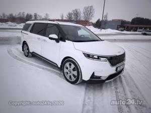 White Kia Carnival 2023 in Tallinn, with an engine capacity of 2.20 L and mileage of 33 thousand km for 42900 €, photo 8 on AUTOMOTO.COM.LV