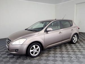 Beige Kia Ceed 2007 in Tallinn, with an engine capacity of 1.60 L and mileage of 299 thousand km for 999 €, photo 3 on AUTOMOTO.COM.LV