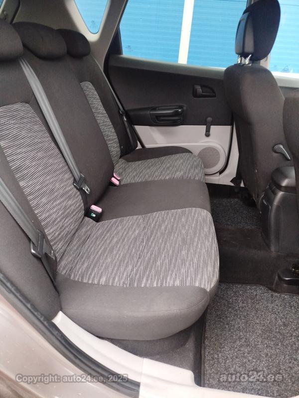Beige Kia Ceed 2008 in Tallinn, with an engine capacity of 1.60 L and mileage of 224 thousand km for 2590 €, photo 11 on AUTOMOTO.COM.LV