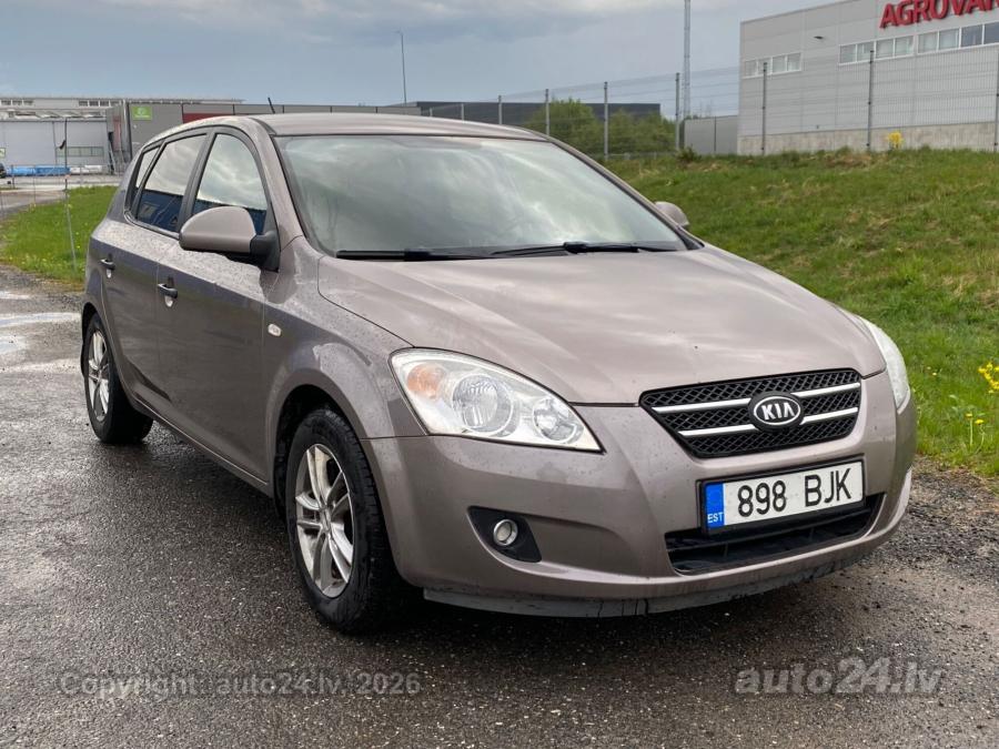 Beige Kia Ceed 2008 in Tartu, with an engine capacity of 1.60 L and mileage of 231 thousand km for 2490 €, photo 3 on AUTOMOTO.COM.LV