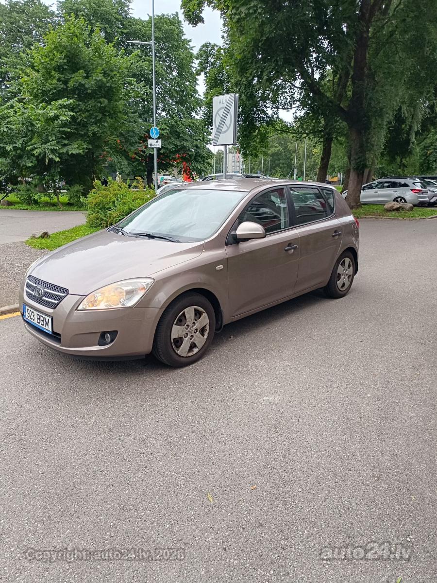 Бежевый Киа Сид 2008 в Таллин, объемом двигателя 1.60 л и пробегом 47 тыс. км за 3999 €, фото 1 на AUTOMOTO.COM.LV