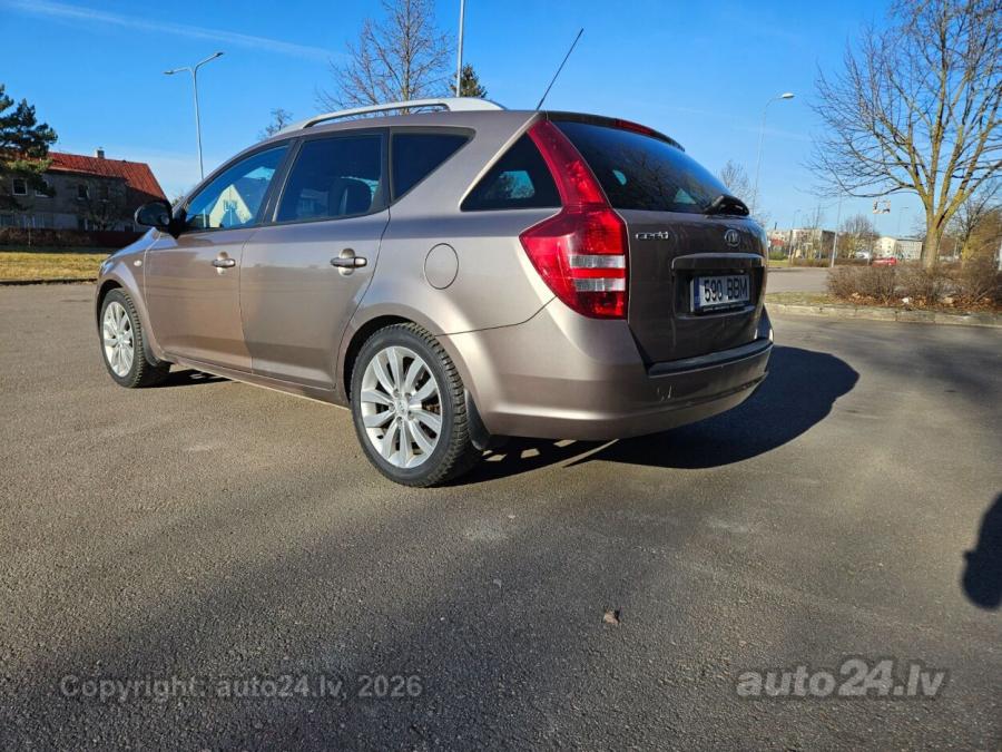 Beige Kia Ceed 2008 in Tallinn, with an engine capacity of 1.60 L and mileage of 230 thousand km for 1699 €, photo 13 on AUTOMOTO.COM.LV
