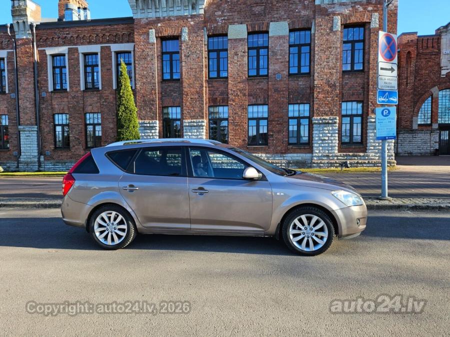 Beige Kia Ceed 2008 in Tallinn, with an engine capacity of 1.60 L and mileage of 230 thousand km for 1699 €, photo 14 on AUTOMOTO.COM.LV