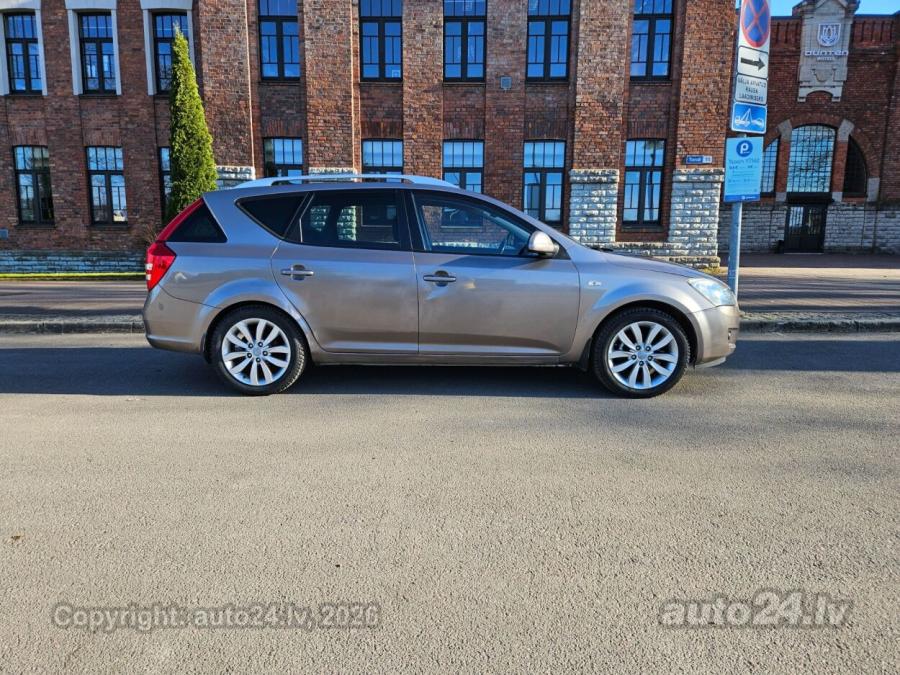 Beige Kia Ceed 2008 in Tallinn, with an engine capacity of 1.60 L and mileage of 230 thousand km for 1699 €, photo 15 on AUTOMOTO.COM.LV