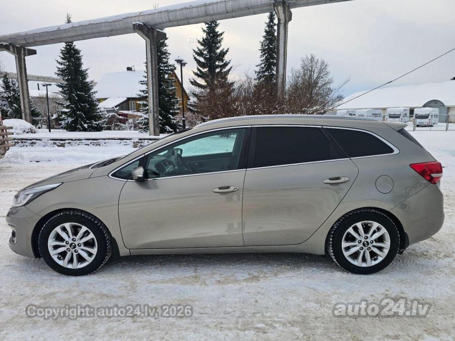 Beige Kia Ceed 2017 in Paide, with an engine capacity of 1.60 L and mileage of 101 thousand km for 8950 €, photo 3 on AUTOMOTO.COM.LV