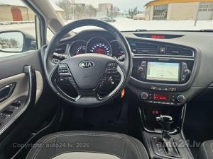 Beige Kia Ceed 2017 in Paide, with an engine capacity of 1.60 L and mileage of 101 thousand km for 8950 €, photo 9 on AUTOMOTO.COM.LV