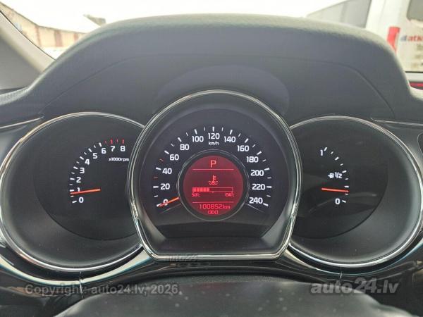 Beige Kia Ceed 2017 in Paide, with an engine capacity of 1.60 L and mileage of 101 thousand km for 8950 €, photo 11 on AUTOMOTO.COM.LV