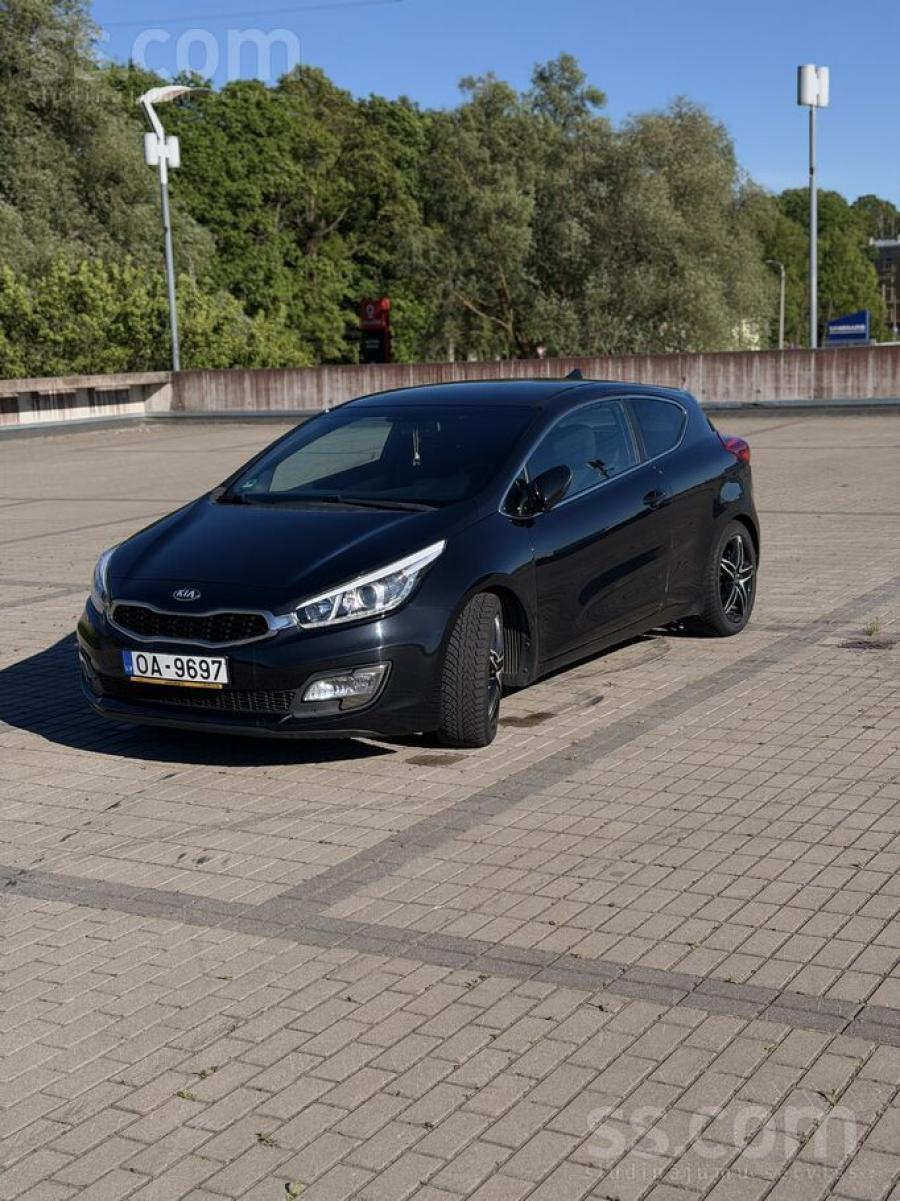 Melns Kia Ceed 2014 Rīga, ar dzinēja tilpumu 1.60 L un nobraukumu 236 tūkst. km par 4995 €, foto 1 vietnē AUTOMOTO.COM.LV
