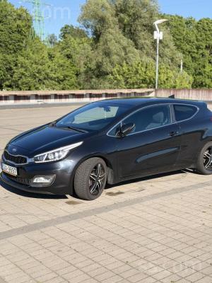 Melns Kia Ceed 2014 Rīga, ar dzinēja tilpumu 1.60 L un nobraukumu 236 tūkst. km par 4995 €, foto 3 vietnē AUTOMOTO.COM.LV