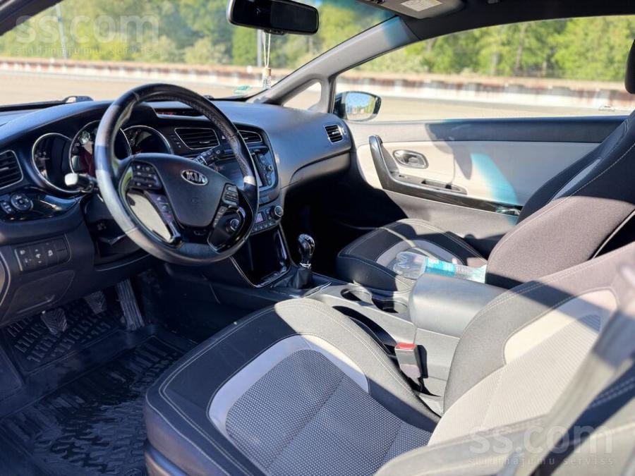 Melns Kia Ceed 2014 Rīga, ar dzinēja tilpumu 1.60 L un nobraukumu 236 tūkst. km par 4995 €, foto 20 vietnē AUTOMOTO.COM.LV