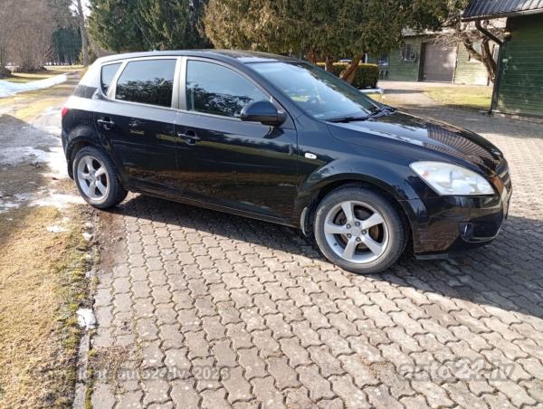 Black Kia Ceed 2007 in Tallinn, with an engine capacity of 1.40 L and mileage of 183 thousand km for 1999 €, photo 5 on AUTOMOTO.COM.LV