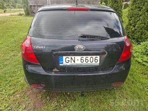 Черный Киа Сид 2007 в Краслава, объемом двигателя 1.60 л и пробегом 385 тыс. км за 700 €, фото 3 на AUTOMOTO.COM.LV