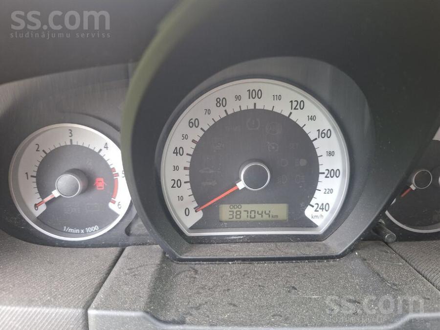 Черный Киа Сид 2007 в Краслава, объемом двигателя 1.60 л и пробегом 385 тыс. км за 700 €, фото 4 на AUTOMOTO.COM.LV