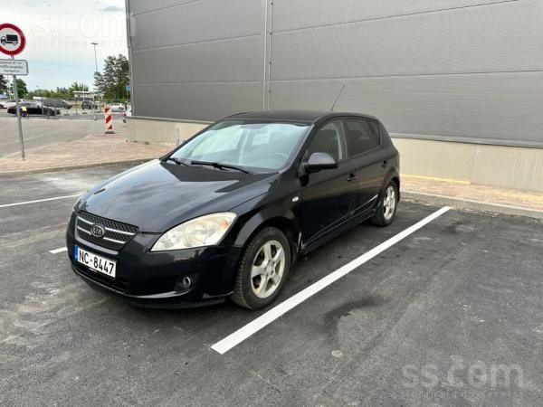Черный Киа Сид 2007 в Рига, объемом двигателя 1.60 л и пробегом 255 тыс. км за 1299 €, фото 2 на AUTOMOTO.COM.LV
