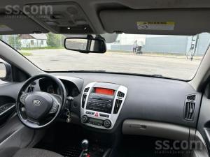 Melns Kia Ceed 2007 Rīga, ar dzinēja tilpumu 1.60 L un nobraukumu 255 tūkst. km par 1299 €, foto 4 vietnē AUTOMOTO.COM.LV