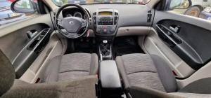 Black Kia Ceed 2007 in Valmiera, with an engine capacity of 1.60 L and mileage of 216 thousand km for 2200 €, photo 10 on AUTOMOTO.COM.LV