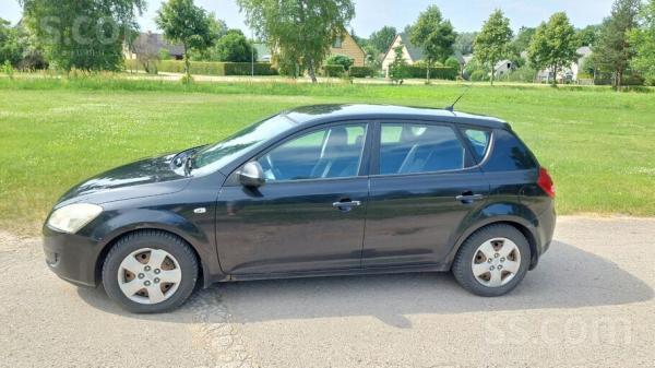 Melns Kia Ceed 2007 Madona, ar dzinēja tilpumu 1.60 L un nobraukumu 338 tūkst. km par 1850 €, foto 1 vietnē AUTOMOTO.COM.LV