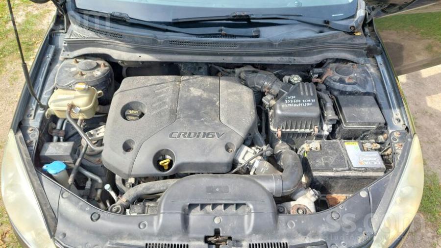 Melns Kia Ceed 2007 Madona, ar dzinēja tilpumu 1.60 L un nobraukumu 338 tūkst. km par 1850 €, foto 9 vietnē AUTOMOTO.COM.LV