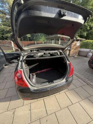 Black Kia Ceed 2007 in Vilnius, with an engine capacity of 1.59 L and mileage of 213 thousand km for 2200 €, photo 9 on AUTOMOTO.COM.LV