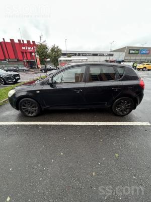 Melns Kia Ceed 2007 Rīga, ar dzinēja tilpumu 1.60 L un nobraukumu 0 tūkst. km par 1500 €, foto  vietnē AUTOMOTO.COM.LV