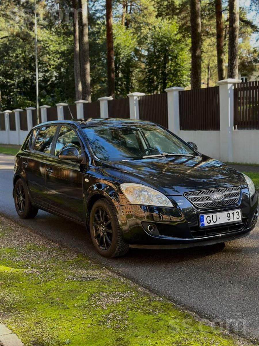 Melns Kia Ceed 2007 Rīga, ar dzinēja tilpumu 1.40 L un nobraukumu 299 tūkst. km par 2250 €, foto 4 vietnē AUTOMOTO.COM.LV