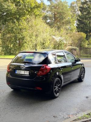 Melns Kia Ceed 2007 Rīga, ar dzinēja tilpumu 1.40 L un nobraukumu 299 tūkst. km par 1950 €, foto 5 vietnē AUTOMOTO.COM.LV