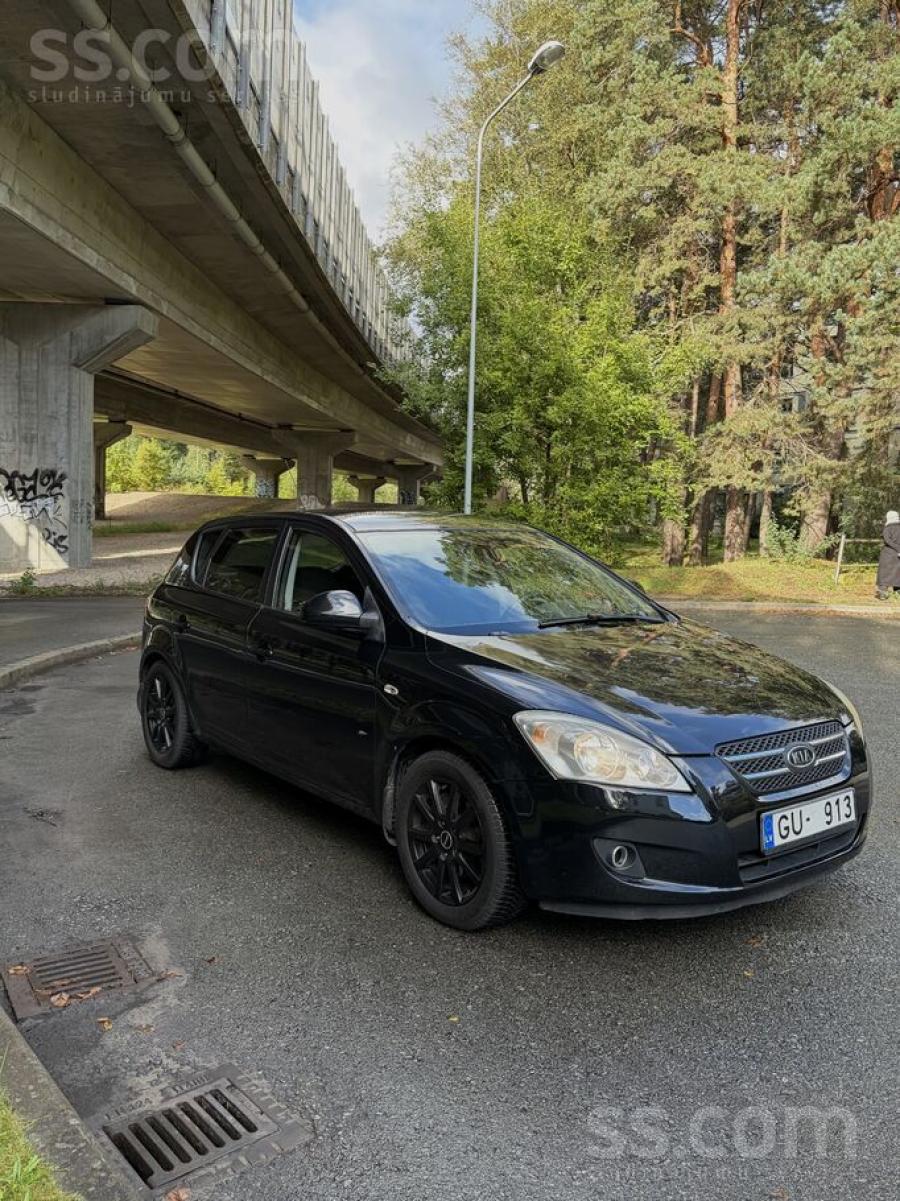Melns Kia Ceed 2007 Rīga, ar dzinēja tilpumu 1.40 L un nobraukumu 299 tūkst. km par 1950 €, foto 6 vietnē AUTOMOTO.COM.LV