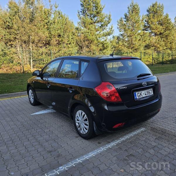 Черный Киа Сид 2007 в Рига, объемом двигателя 1.60 л и пробегом 280 тыс. км за 2890 €, фото 7 на AUTOMOTO.COM.LV