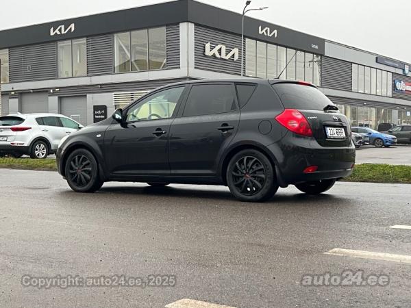 Black Kia Ceed 2008 in Narva, with an engine capacity of 1.40 L and mileage of 175 thousand km for 1999 €, photo 11 on AUTOMOTO.COM.LV
