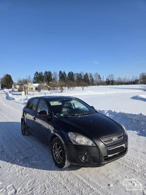Black Kia Ceed 2008 in Plunge, with an engine capacity of 2.00 L and mileage of 296 thousand km for 1250 €, photo  on AUTOMOTO.COM.LV