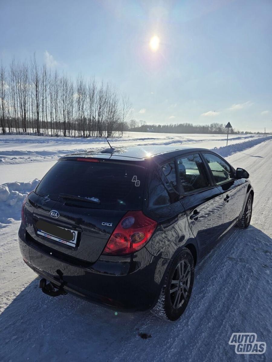 Melns Kia Ceed 2008 Plungė, ar dzinēja tilpumu 2.00 L un nobraukumu 296 tūkst. km par 1250 €, foto 7 vietnē AUTOMOTO.COM.LV