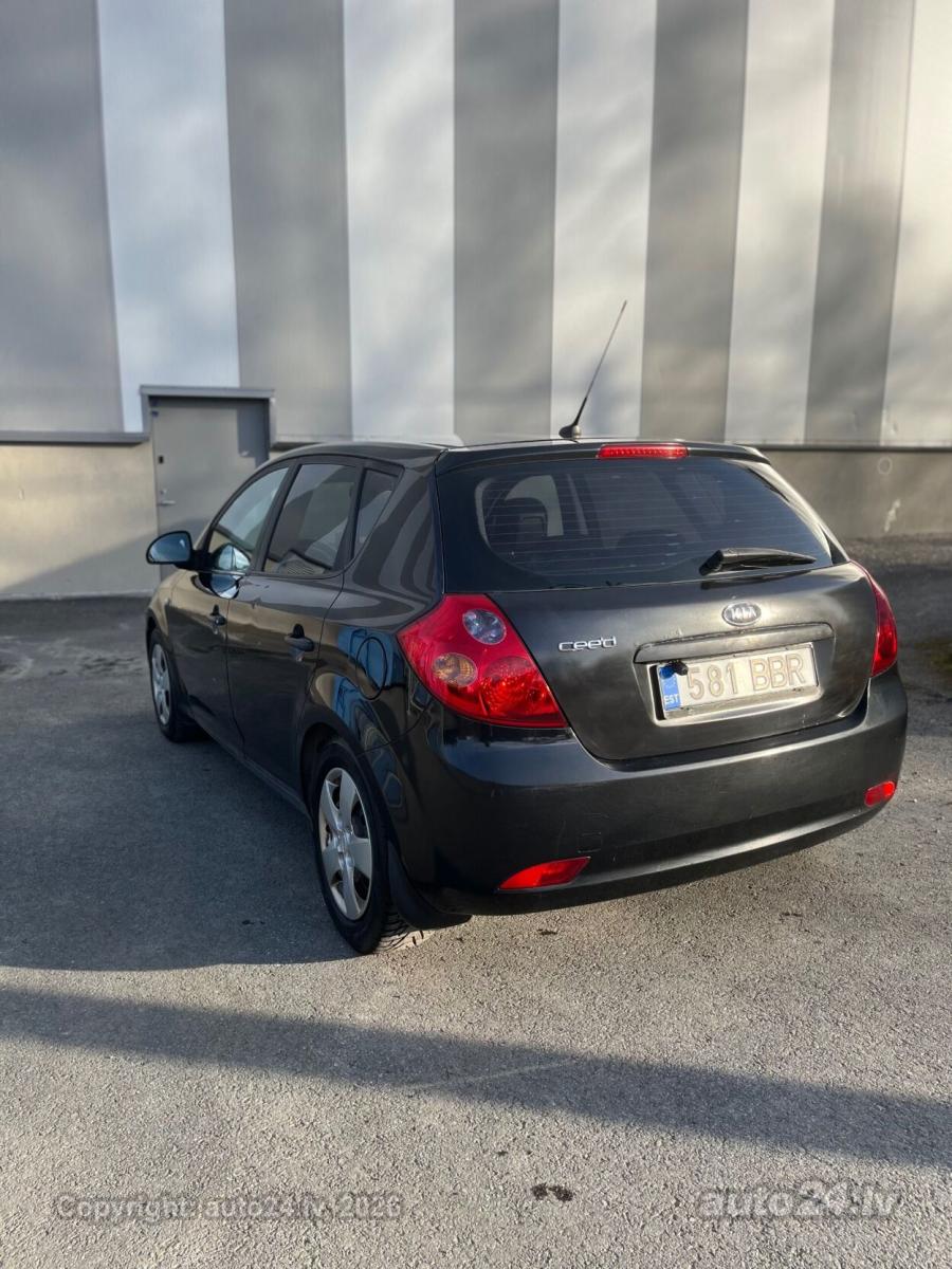 Melns Kia Ceed 2008 Tallina, ar dzinēja tilpumu 1.60 L un nobraukumu 0 tūkst. km par 1999 €, foto 8 vietnē AUTOMOTO.COM.LV