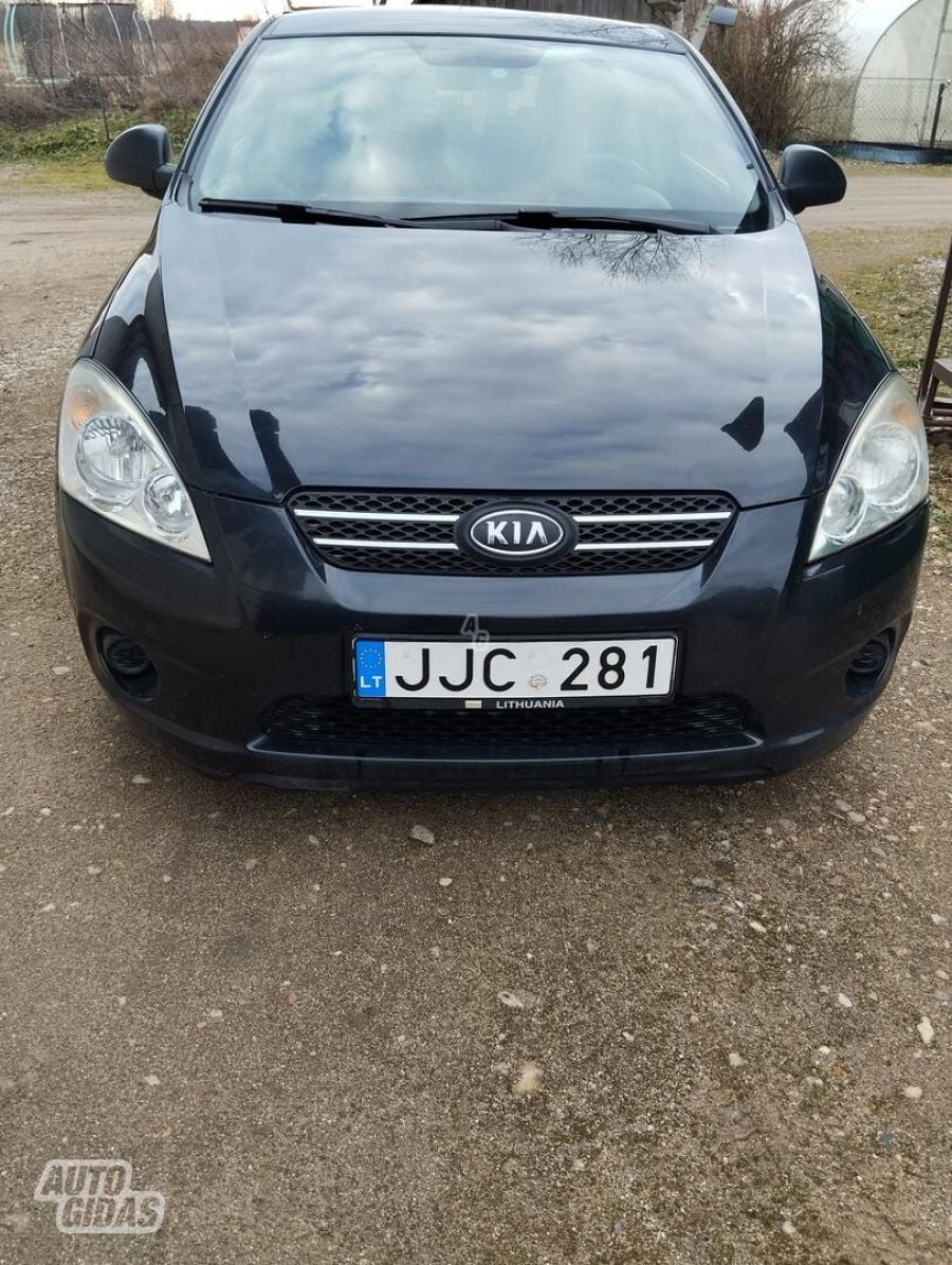 Black Kia Ceed 2008 in Vilnius, with an engine capacity of 1.40 L and mileage of 180 thousand km for 1350 €, photo 3 on AUTOMOTO.COM.LV