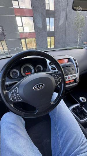 Melns Kia Ceed 2008 Klaipėda, ar dzinēja tilpumu 1.60 L un nobraukumu 243 tūkst. km par 1350 €, foto 10 vietnē AUTOMOTO.COM.LV