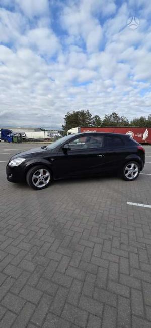 Melns Kia Ceed 2008 Kauņa, ar dzinēja tilpumu 1.58 L un nobraukumu 280 tūkst. km par 1990 €, foto 3 vietnē AUTOMOTO.COM.LV