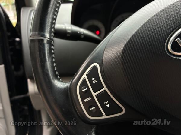 Black Kia Ceed 2008 in Tallinn, with an engine capacity of 1.40 L and mileage of 179 thousand km for 1499 €, photo 9 on AUTOMOTO.COM.LV