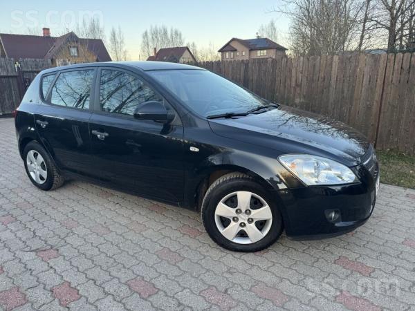 Melns Kia Ceed 2010 Ogre, ar dzinēja tilpumu 1.40 L un nobraukumu 93 tūkst. km par 4150 €, foto 4 vietnē AUTOMOTO.COM.LV
