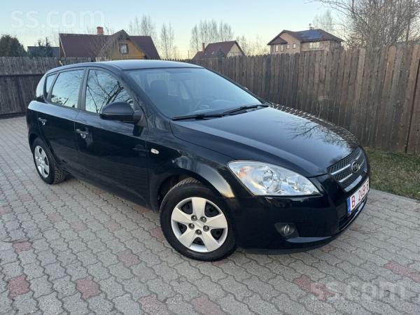 Melns Kia Ceed 2010 Ogre, ar dzinēja tilpumu 1.40 L un nobraukumu 93 tūkst. km par 4150 €, foto 5 vietnē AUTOMOTO.COM.LV