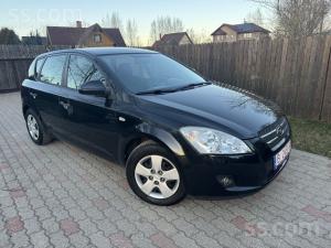 Black Kia Ceed 2010 in Ogre, with an engine capacity of 1.40 L and mileage of 93 thousand km for 4150 €, photo 5 on AUTOMOTO.COM.LV