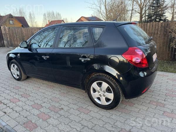 Melns Kia Ceed 2010 Ogre, ar dzinēja tilpumu 1.40 L un nobraukumu 93 tūkst. km par 4150 €, foto 10 vietnē AUTOMOTO.COM.LV