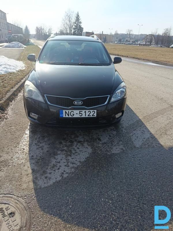 Melns Kia Ceed 2010 Madona, ar dzinēja tilpumu 1.60 L un nobraukumu 307 tūkst. km par 2500 €, foto 1 vietnē AUTOMOTO.COM.LV