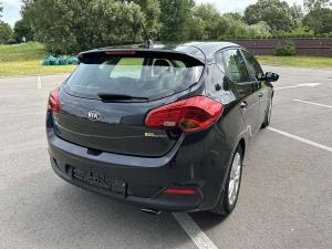 Black Kia Ceed 2012 in Telschi, with an engine capacity of 1.40 L and mileage of 217 thousand km for 3800 €, photo 6 on AUTOMOTO.COM.LV