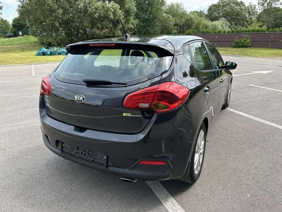 Black Kia Ceed 2012 in Telschi, with an engine capacity of 1.40 L and mileage of 217 thousand km for 3800 €, photo 6 on AUTOMOTO.COM.LV