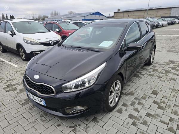 Black Kia Ceed 2013 in Taurage, with an engine capacity of 1.60 L and mileage of 270 thousand km for 3700 €, photo 1 on AUTOMOTO.COM.LV