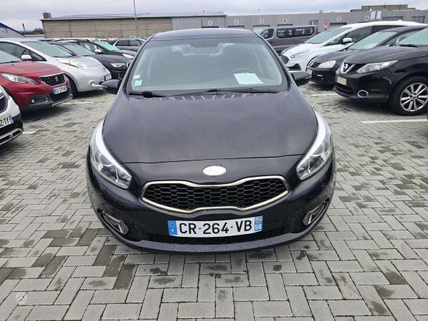 Black Kia Ceed 2013 in Taurage, with an engine capacity of 1.60 L and mileage of 270 thousand km for 3700 €, photo 2 on AUTOMOTO.COM.LV