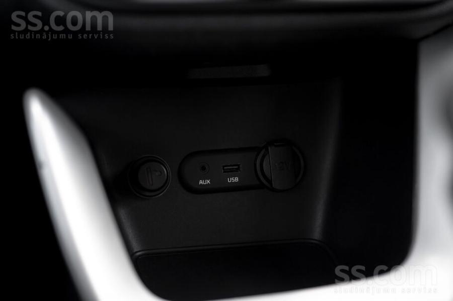 Melns Kia Ceed 2013 Tukums, ar dzinēja tilpumu 1.40 L un nobraukumu 258 tūkst. km par 4950 €, foto 26 vietnē AUTOMOTO.COM.LV