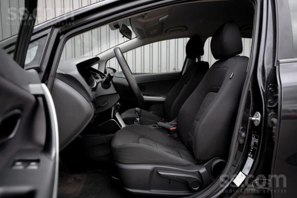 Black Kia Ceed 2013 in Tukums, with an engine capacity of 1.40 L and mileage of 258 thousand km for 4650 €, photo 8 on AUTOMOTO.COM.LV