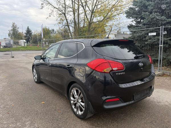 Melns Kia Ceed 2013 Marijampole, ar dzinēja tilpumu 1.58 L un nobraukumu 142 tūkst. km par 3850 €, foto 7 vietnē AUTOMOTO.COM.LV
